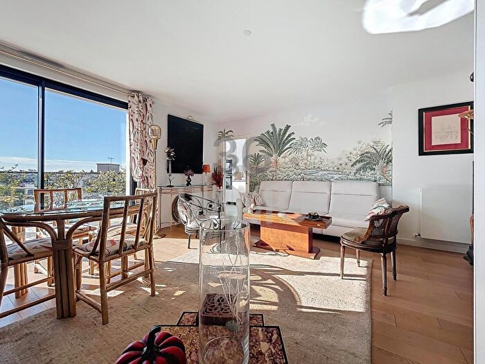 Appartement à vendre - Saint-Maur-des-Fossés, La Varenne - 3 pièces - 2 chambres