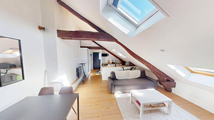 Appartement à louer - Orléans - 2 pièces - 1 chambre