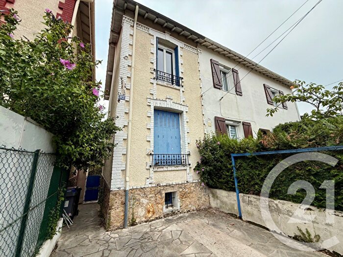 Maison à vendre - Argenteuil, Centre-ville - 4 pièces - 3 chambres