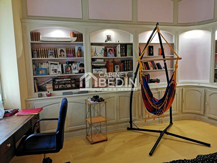 Maison à vendre - Saint-Jean-de-Blaignac - 7 pièces - 5 chambres