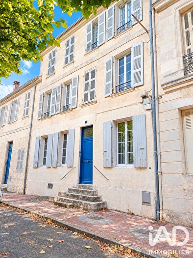 Appartement 3 pièces à Rochefort, Centre-ville, à vendre