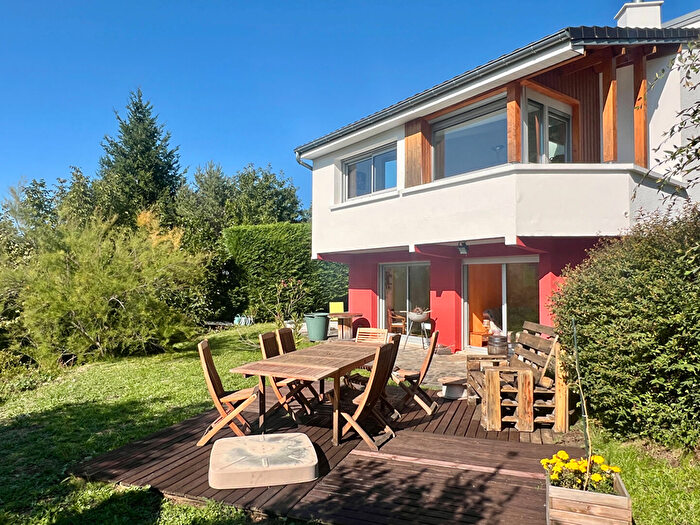 Maison à vendre - Ceyrat - 7 pièces - 5 chambres