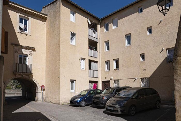 Gres de Tousilles, Bollène : Appartement 3 pièces à louer