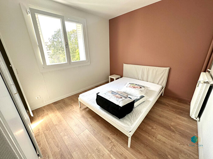 Appartement à louer - Strasbourg, LEsplanade, Citadelle - 1 pièce - 1 chambre