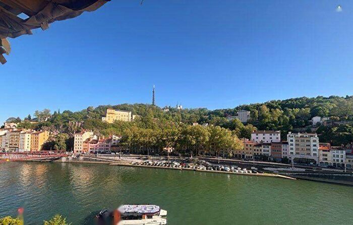 Presquîle, Centre ville, Cordeliers, Lyon 2ème arrondissement - Appartement 3 pièces à louer
