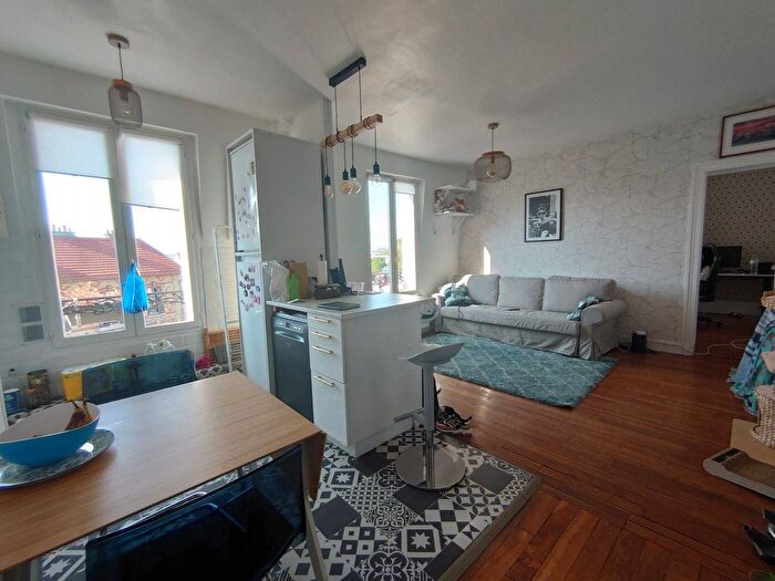 Appartement 3 pièces à Marceau, République, Courbevoie, à louer