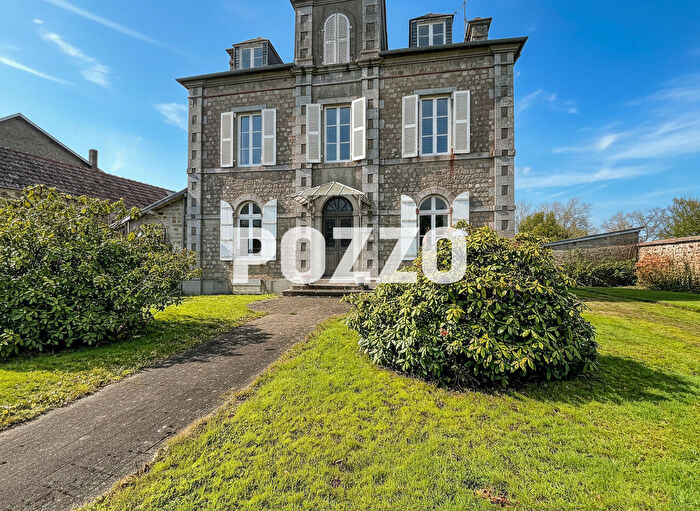 Maison 8 pièces à vendre à Le Neufbourg