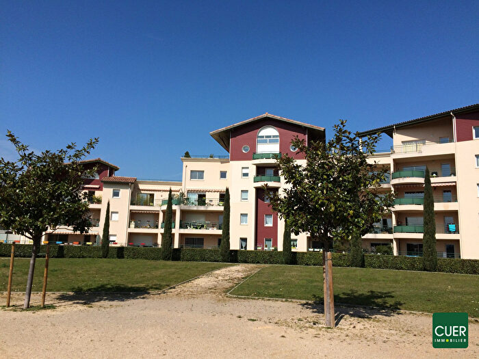 Appartement à louer - Guilherand-Granges - 4 pièces - 3 chambres