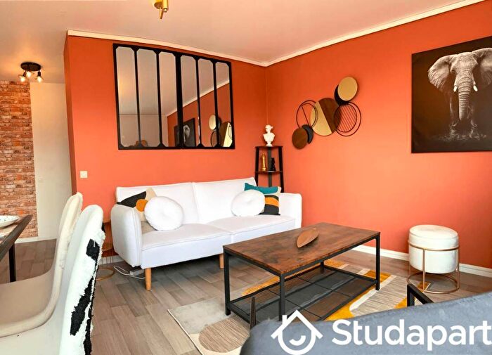 Place Carnot, Douai : Appartement 1 pièce à louer