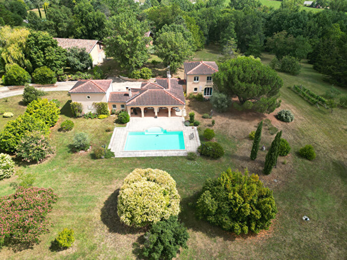 Maison à vendre - Gimont - 7 pièces - 6 chambres