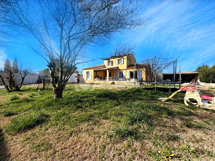 Maison à vendre - Arles, Trinquetaille - 5 pièces - 4 chambres