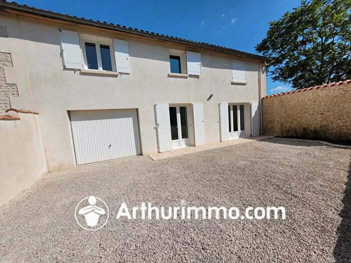 Maison 4 pièces à louer - Courcelles
