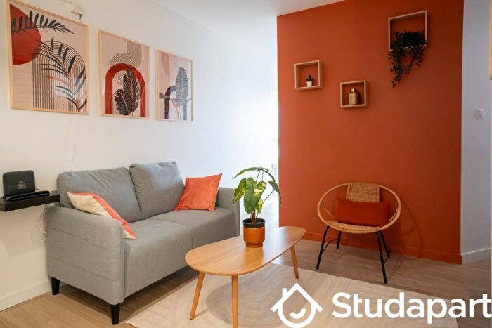 Appartement à louer - Beauregard-Boufflers-Buthégnemont, Nancy - 1 pièce - 4 chambres