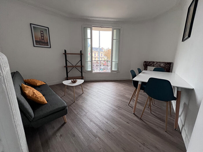 Appartement à louer - Saint-Ouen, Centre-ville - 3 pièces - 2 chambres