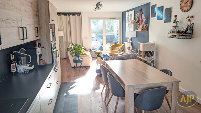Appartement 3 pièces à louer - Pessac, Le Monteil