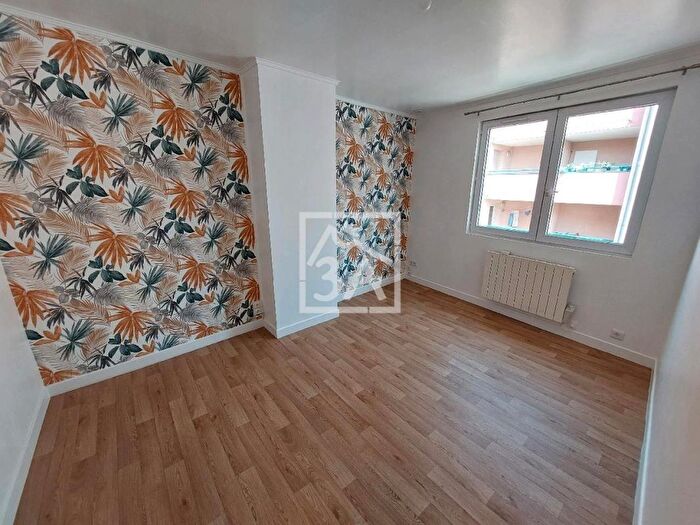 Appartement à louer - Calais - 2 pièces - 1 chambre