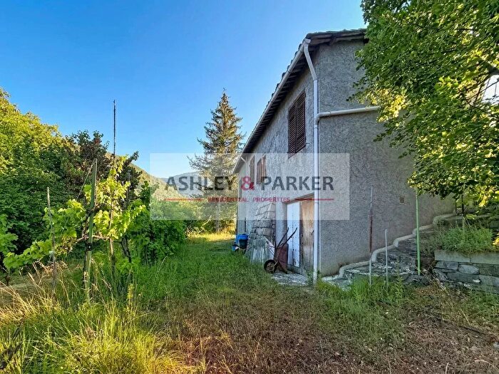 Sausses - Maison 2 pièces à vendre