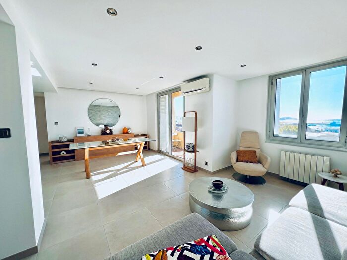 Appartement à vendre - Marseille e , La Cabucelle - 3 pièces - 2 chambres