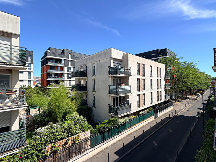Vitry-sur-Seine, Le Fort : Appartement 3 pièces à louer