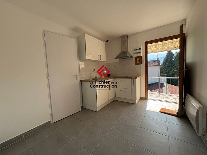 Appartement à louer - Croix Rouge-Portail-Rouge Sémard, Saint-Martin-dHères - 1 pièce