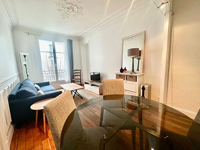 Appartement à louer - Ecole Militaire, Paris ème arrondissement - 2 pièces - 1 chambre