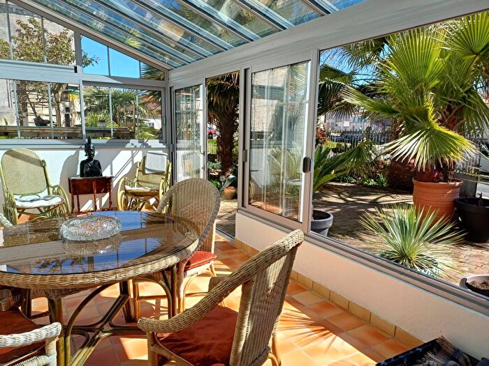 Maison 5 pièces à vendre - Chenac-Saint-Seurin-d'Uzet