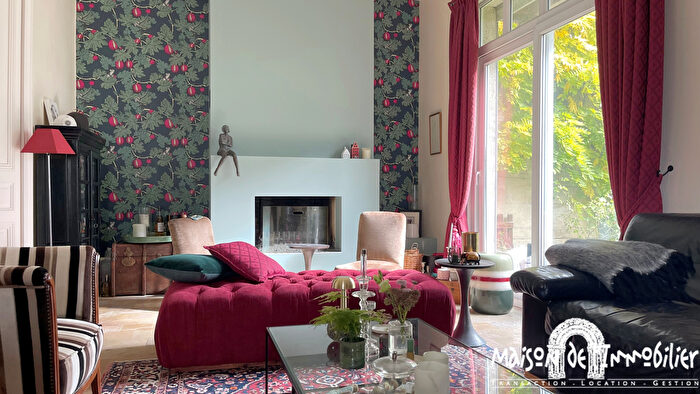 Maison à vendre - Cognac, Centre-ville, Gare - 12 pièces - 4 chambres