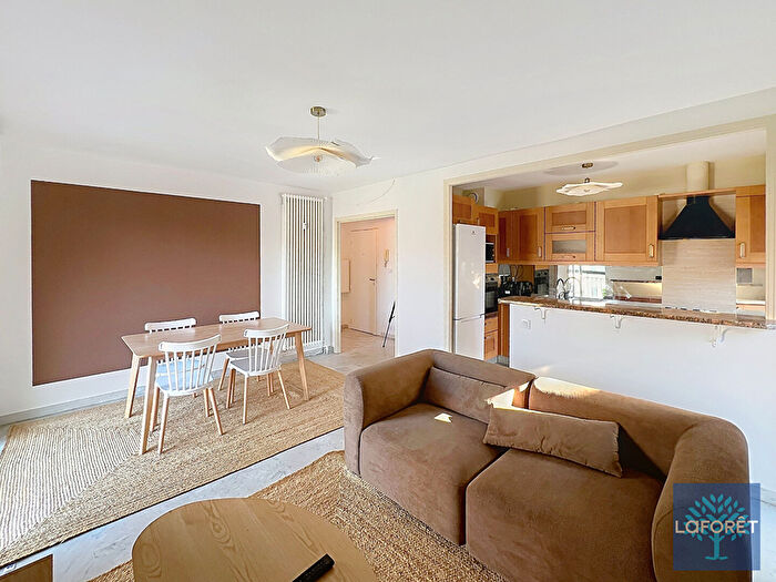 Appartement 3 pièces à Nice, Acropolis, République, à vendre