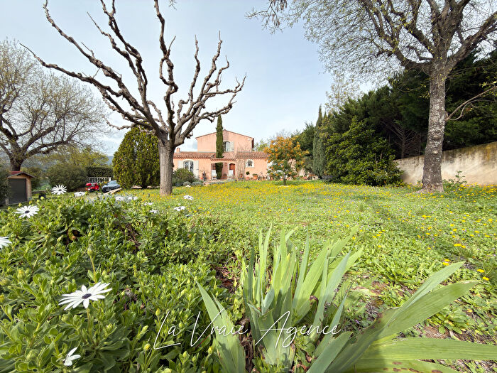 Maison à vendre - Marseille e  - 5 pièces - 4 chambres