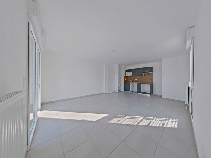 Appartement à louer - Les Fontaines, Tours - 3 pièces - 2 chambres