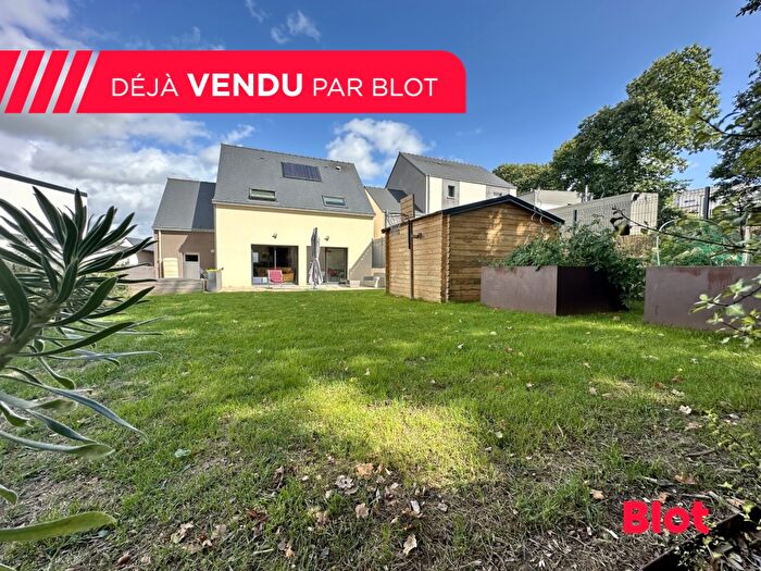 Maison à vendre - Montfort-sur-Meu - 5 pièces - 4 chambres