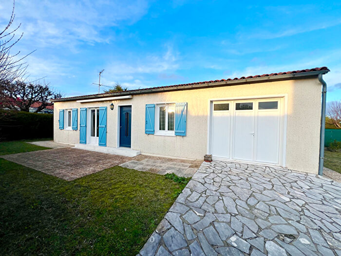 Maison à vendre - Saint-Palais-sur-Mer - 4 pièces - 3 chambres