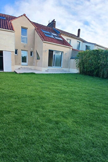 Maison à vendre - Saint-Herblain, Nord - 5 pièces - 4 chambres