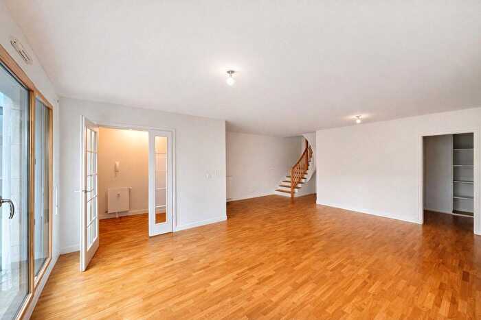 Appartement 4 pièces à louer à Paris 15ème arrondissement