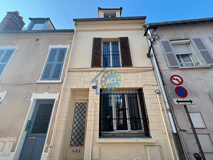 Maison à vendre - Mantes-la-Jolie, Centre-ville - 5 pièces - 4 chambres