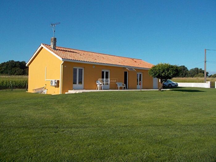 Maison à vendre - Saint-Ciers-sur-Gironde - 5 pièces - 3 chambres