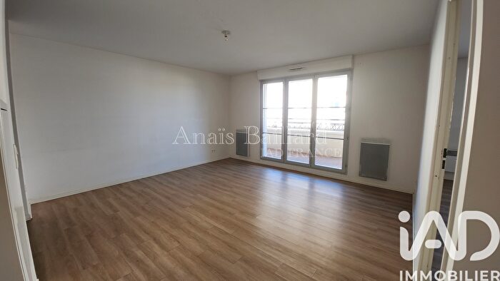Appartement à vendre - Moissy-Cramayel, Centre-ville - 2 pièces - 1 chambre
