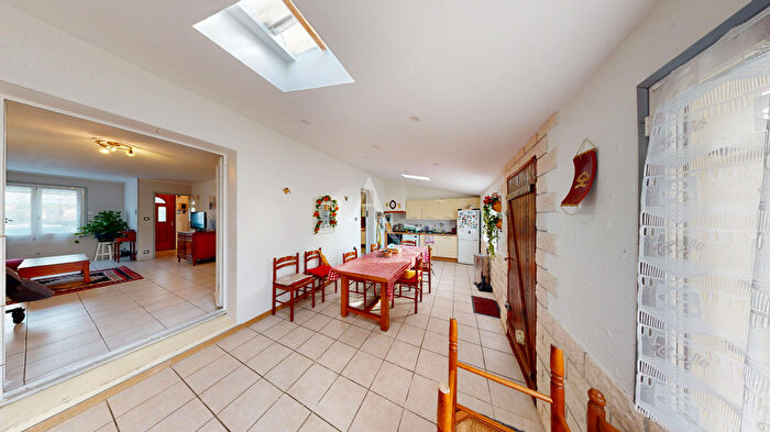 Maison à vendre - Trèbes - 6 pièces - 4 chambres