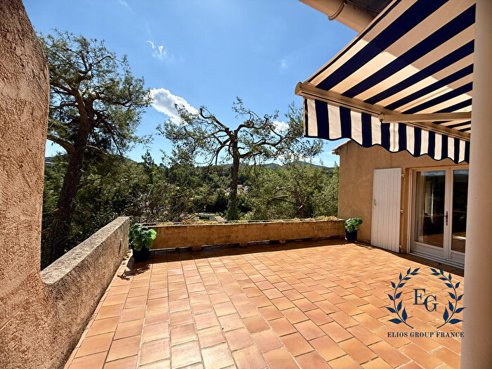Maison 5 pièces à La Destrousse, à vendre