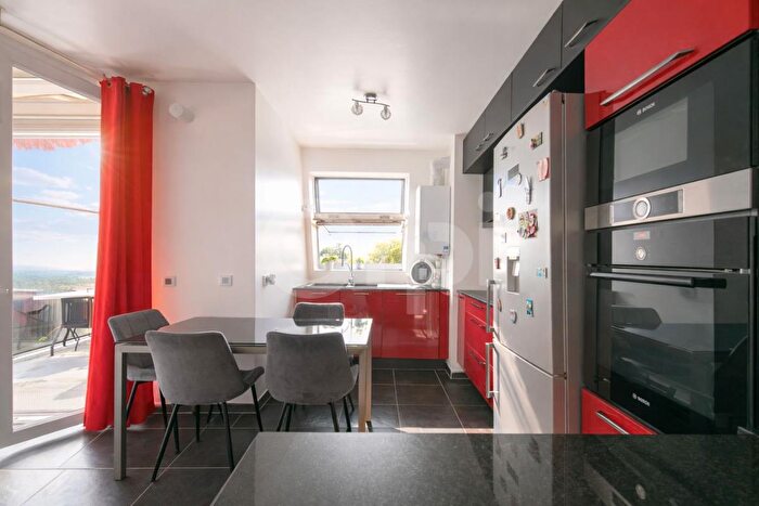 Appartement à vendre - Chennevières-sur-Marne, Le Bois lAbbé - 3 pièces - 2 chambres