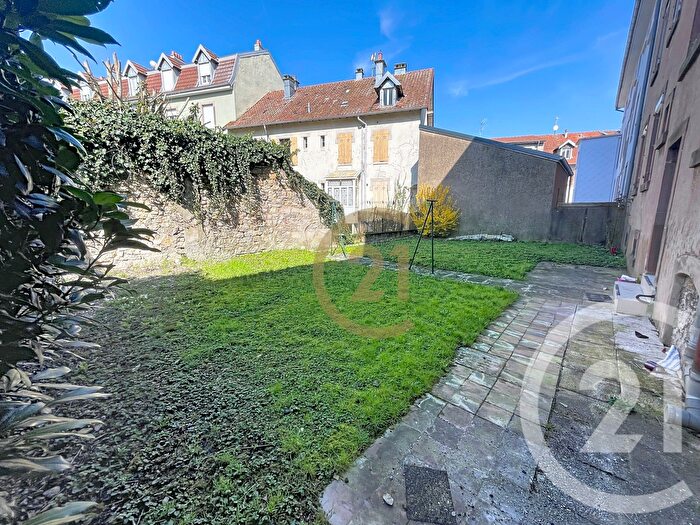 Maisons à vendre et appartements à louer - 3