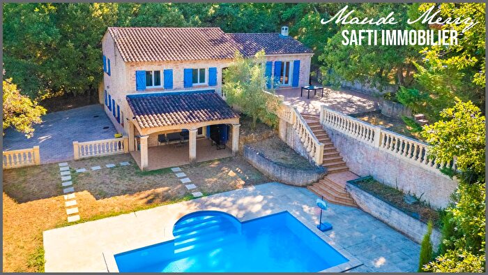 Maison à vendre - Sainte-Anastasie-sur-Issole - 8 pièces - 6 chambres