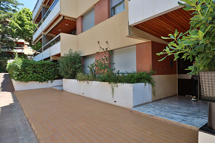 Marseille 8ème, Perier - Appartement 3 pièces à louer