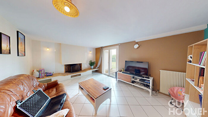 Maison à vendre - Hagetmau - 6 pièces - 4 chambres