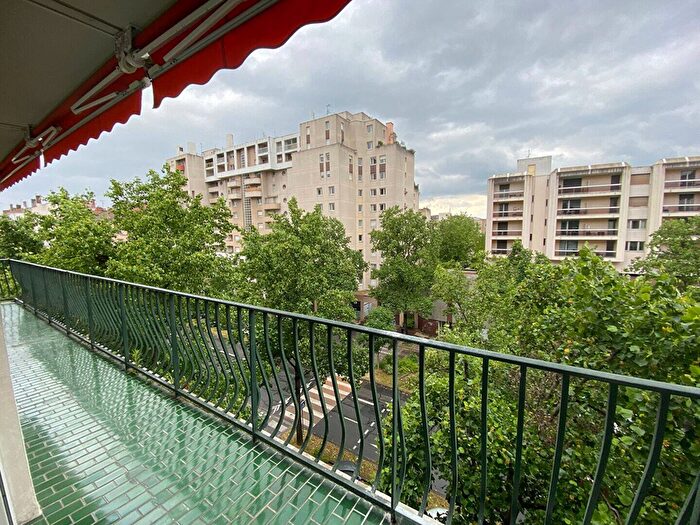 Appartement à louer - Brotteaux, Lyon ème arrondissement - 4 pièces - 3 chambres