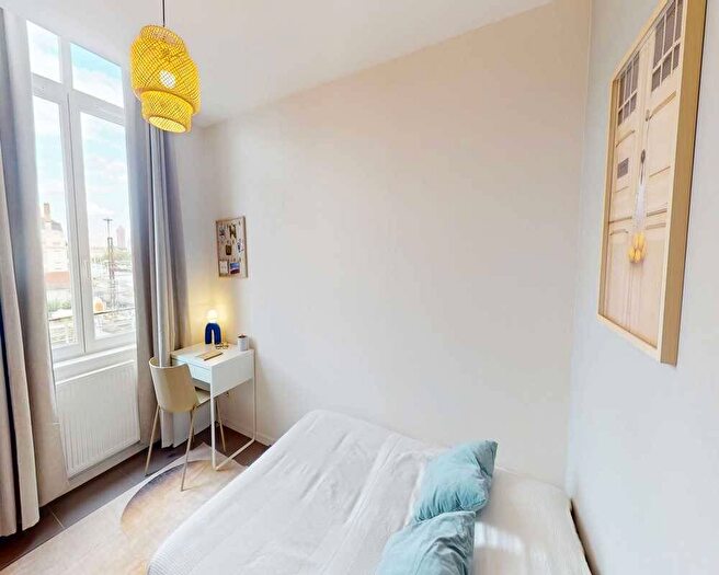 Appartement à louer - Ainay, Lyon ème arrondissement - 3 pièces - 3 chambres