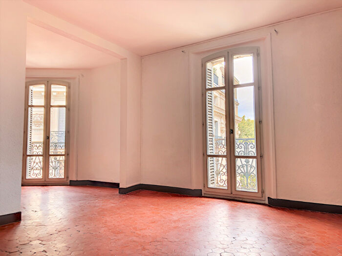 Avignon, Palais des Papes, Zone Piétonne - Appartement 4 pièces à louer