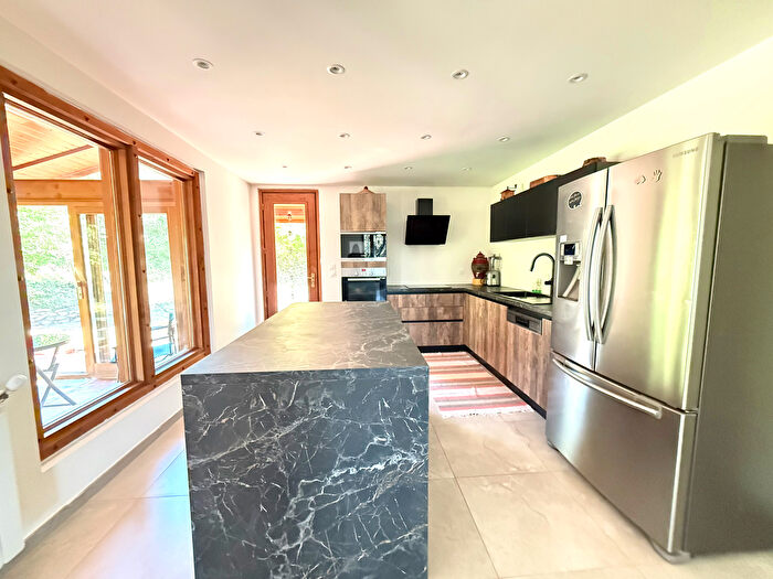 Maison 7 pièces à Givors, Plaines, Varissan, à vendre