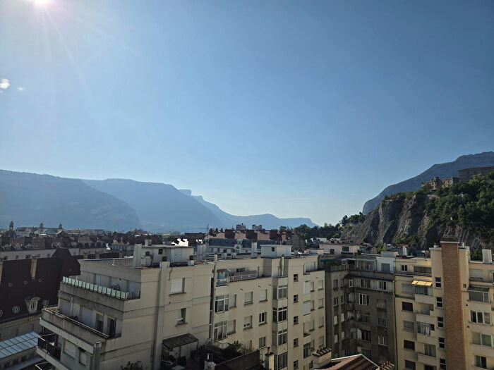 Appartement à vendre - Grenoble, Centre-ville - 3 pièces - 2 chambres