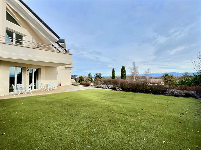 Appartement à vendre - Divonne-les-Bains - 4 pièces - 2 chambres